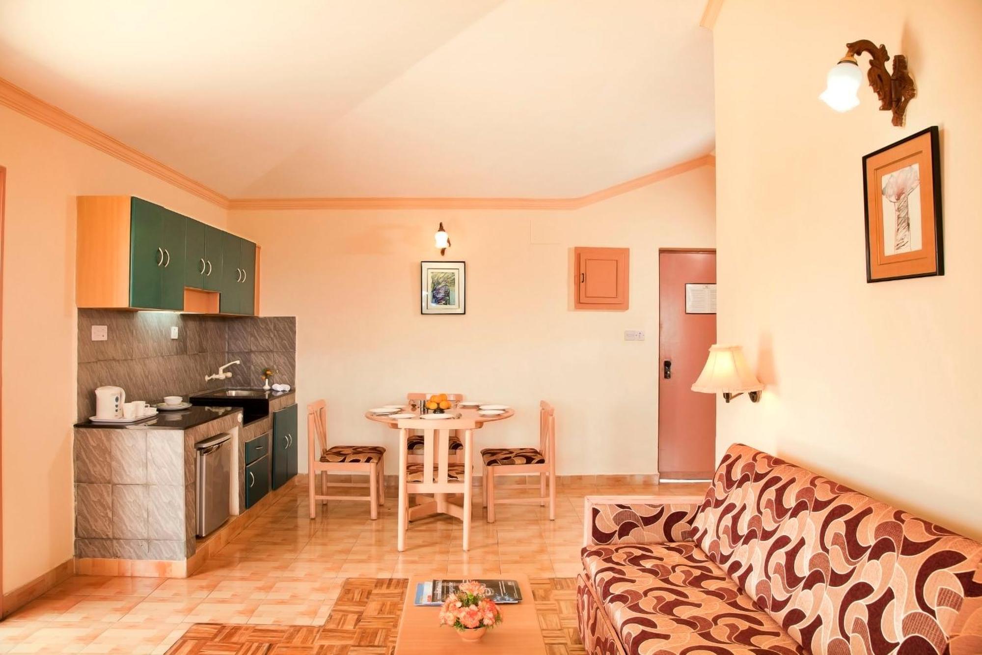 HOTEL STERLING OOTY FERN HILL | ⋆⋆⋆⋆ | INDIA | SEASON DEALS FROM $72